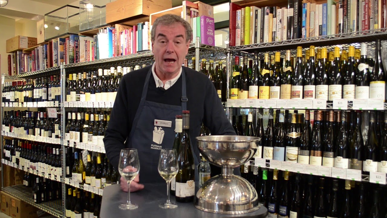 What Is an Off Dry Wine? Discover Its Flavor and Characteristics